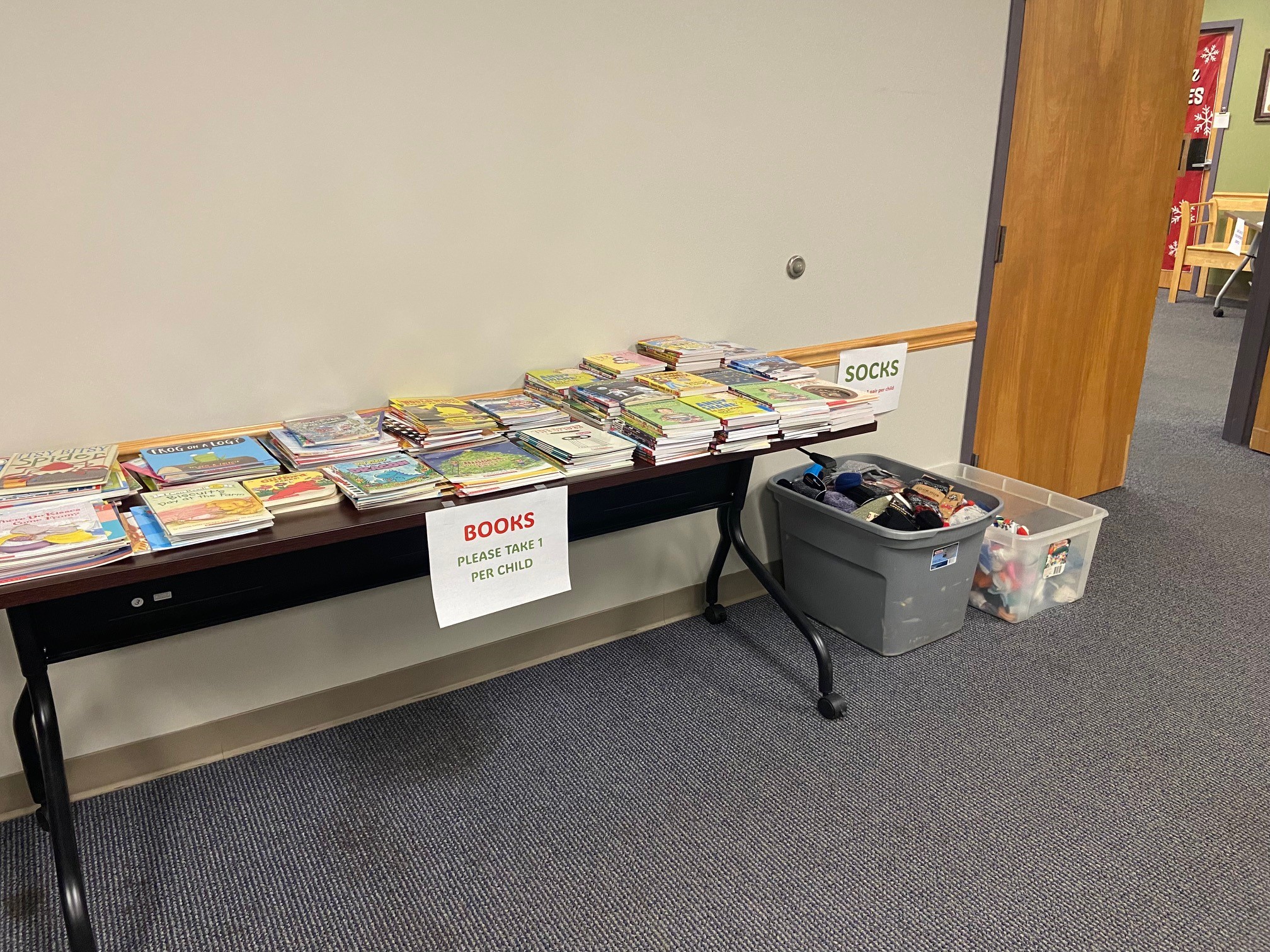 CAPCO’s 2023 Holiday Extravaganza Helps HUNDREDS of Families in our ...